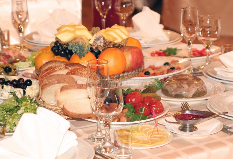 Chinese Wedding Banquet Table Setting Stock Image - Image of proper ...