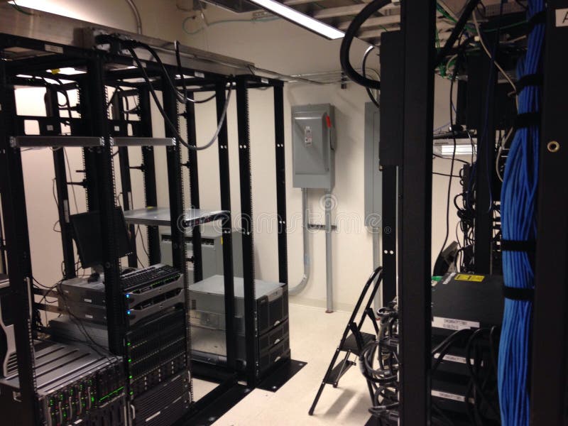 Serverraum redaktionelles bild. Bild von ethernet, daten - 61874125