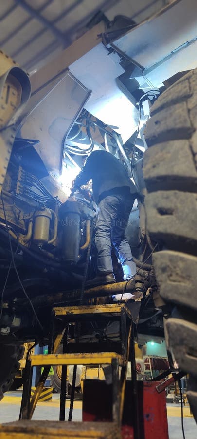 Service Welding Heavy Equipment Stock Image - Image of screenshot ...