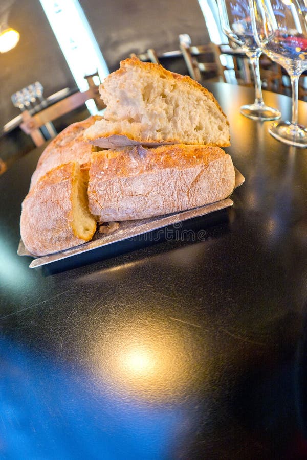 Servicio de pan foto de archivo. Imagen de delicadeza - 243128102