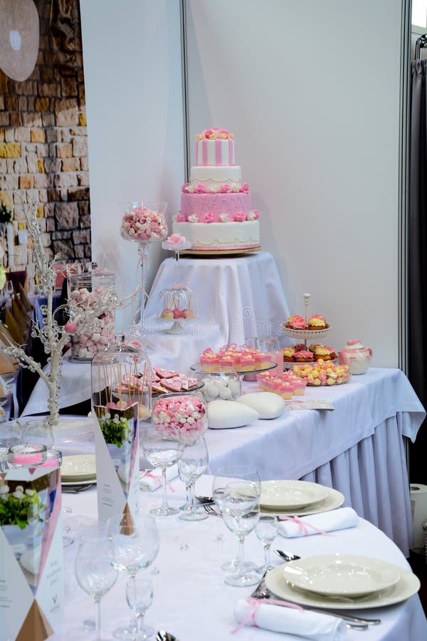 Serving wedding cake stock photo. Image of interior, decorative - 93582582