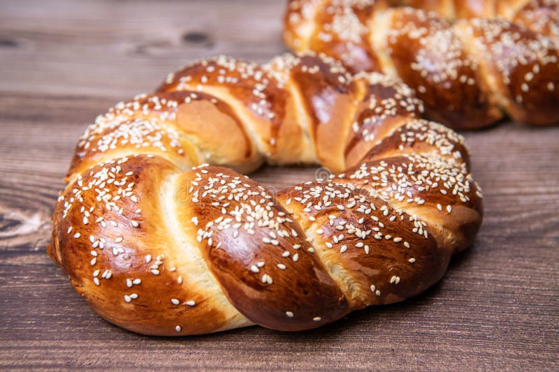 Sesame Milk Bread in a Crown Stock Image - Image of meal, fluffy: 270780237