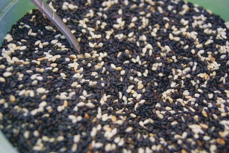 Sesame seeds stock image. Image of closeup, black, seeds - 34250955