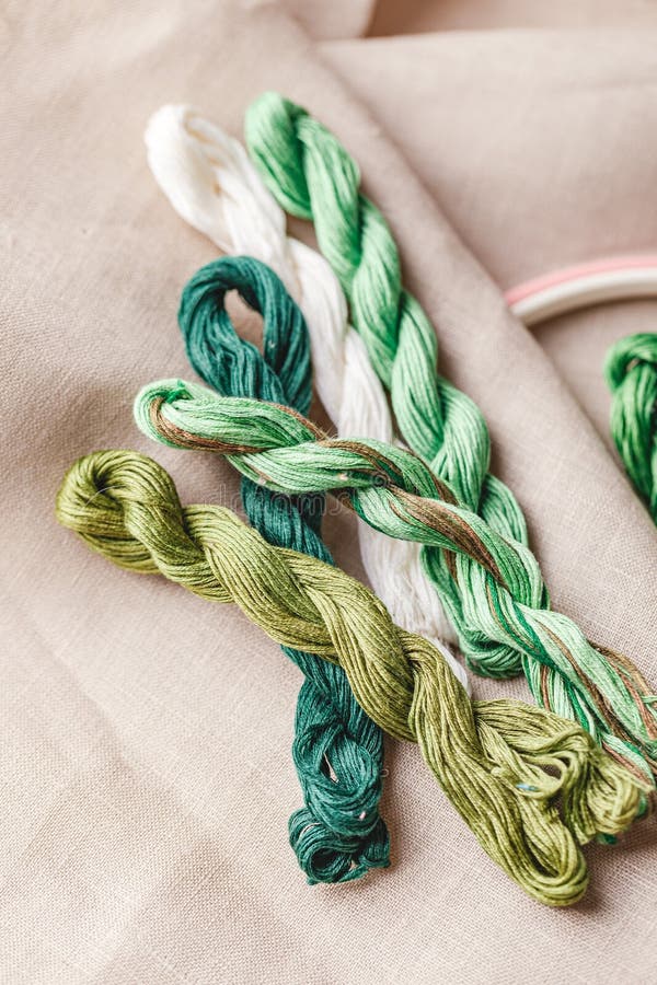 Embroidery Set. Linen Fabric, Embroidery Patterns, Embroidery Hoop ...