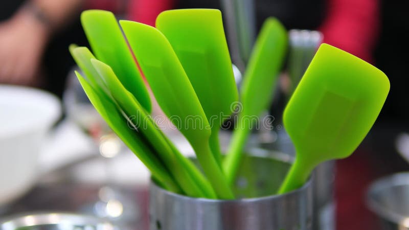 Set of Kitchen Spatulas Kitchen Set of Silicone Spatulas and Stands ...