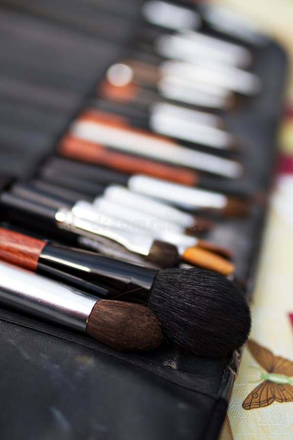 A set of makeup brushes stock image. Image of accessory - 83470379