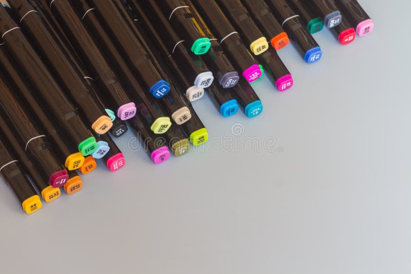 A Set of Multi-colored Markers for Sketching, a Huge Selection of ...
