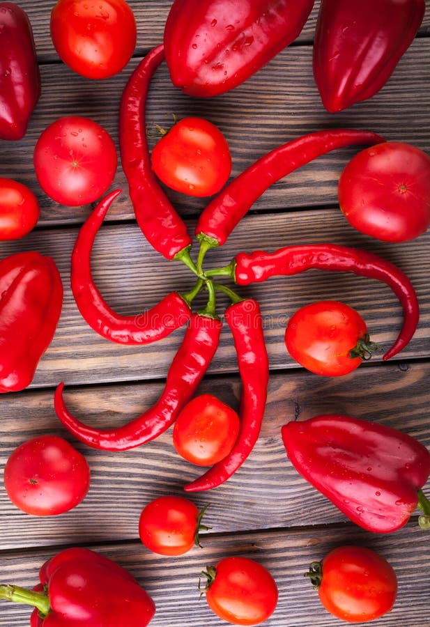 The Set of Red Vegetables on Wooden Table Stock Photo - Image of ...
