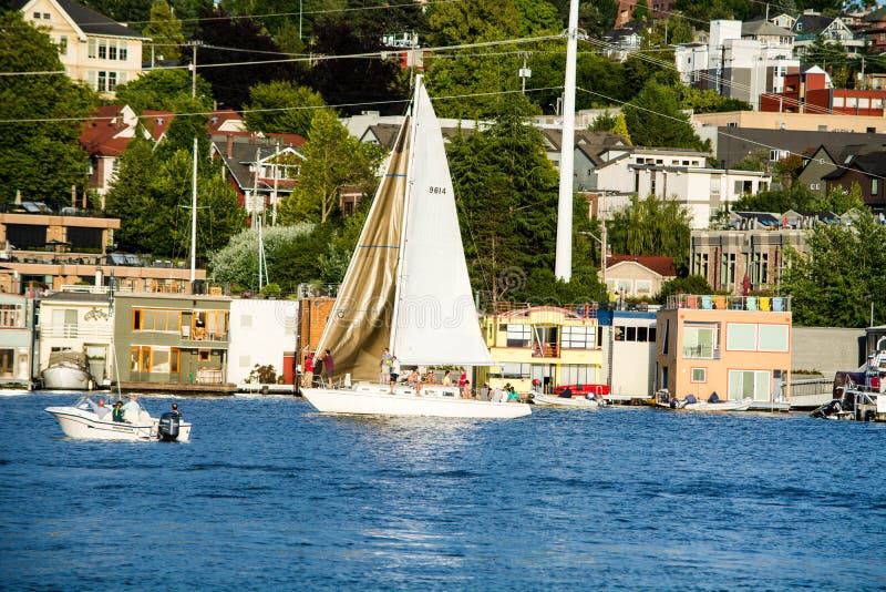 Iconic Seattle Landmark editorial image. Image of space - 63366610