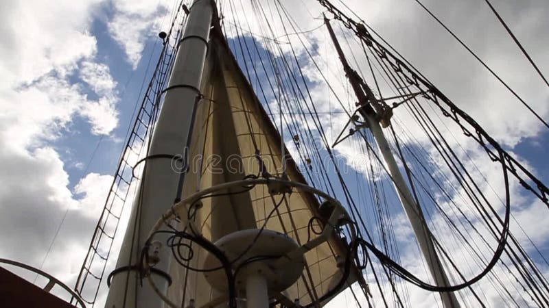 Set sail stock video. Video of segel, abliefern, segeln - 227793071