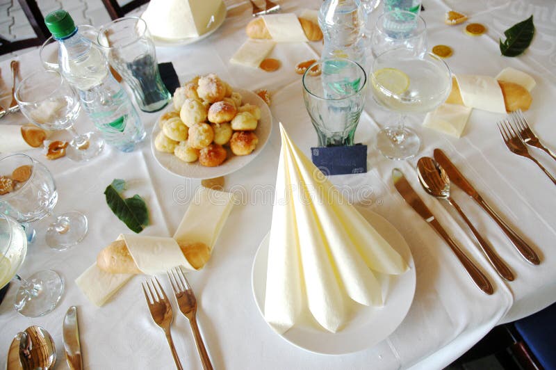 Set table stock photo. Image of drinks, glass, napkins - 2966372