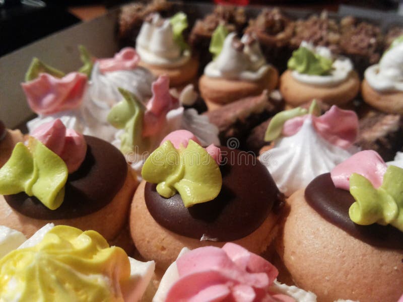 Set Tasty Various Cakes in a Box Stock Photo - Image of bake, cake ...