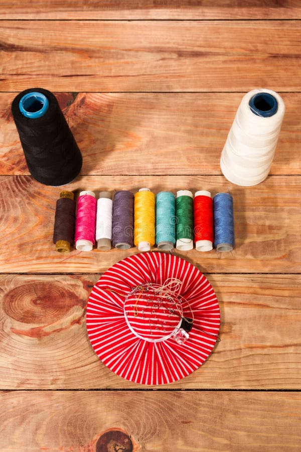 Set of threads and pins stock image. Image of tailor - 73622551