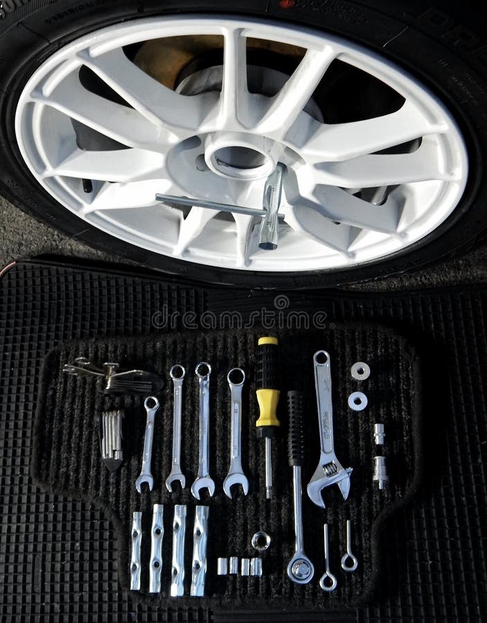 Top View of the Installation Tools Kit for Mounting Vehicle Wheels ...
