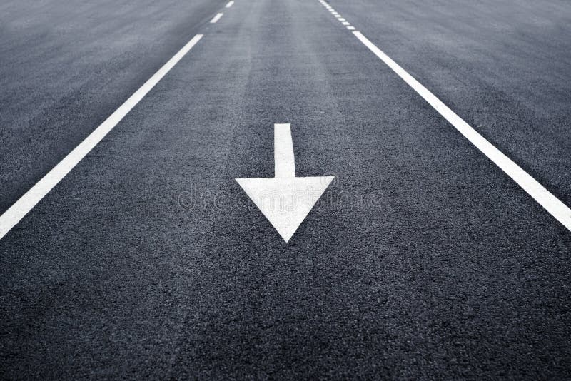 Sentido Das Setas Da Estrada Da Rua Na Textura Do Asfalto Ilustração ...
