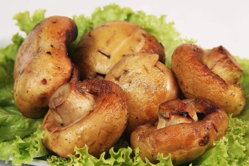 Setas cocidas al horno foto de archivo. Imagen de comestible - 8383042