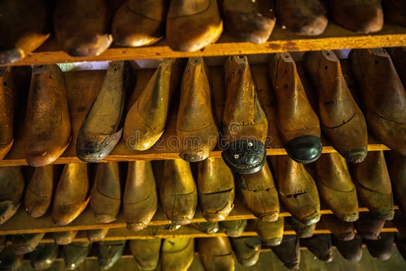Sets of Old Wooden Shoe Forms Stock Photo - Image of spool, traditional ...