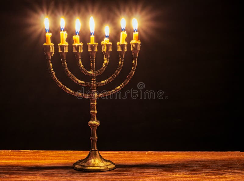 Menorah, Un Candelabro Della Sette-lampada Utilizzato in Tempie Ebree ...