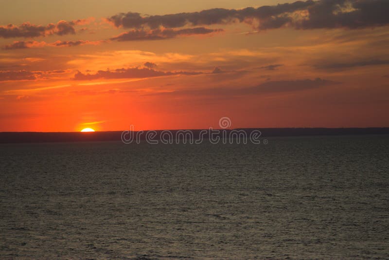 The Setting Sun in the Volga River Stock Photo - Image of golden, scene ...