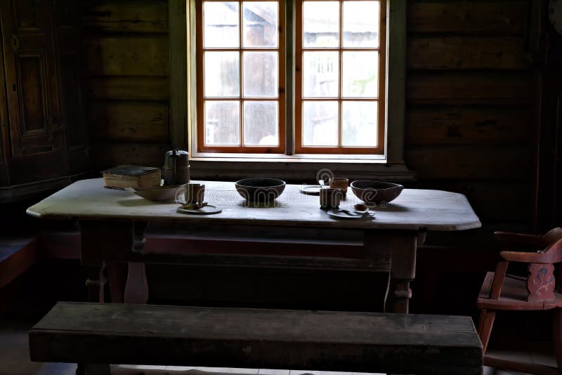 Settlers Dining Table in Log Cabin Stock Photo - Image of country ...
