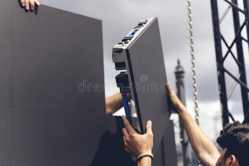 Setup Phase a LED LCD Wall or Stage Panel. Editorial Photography ...