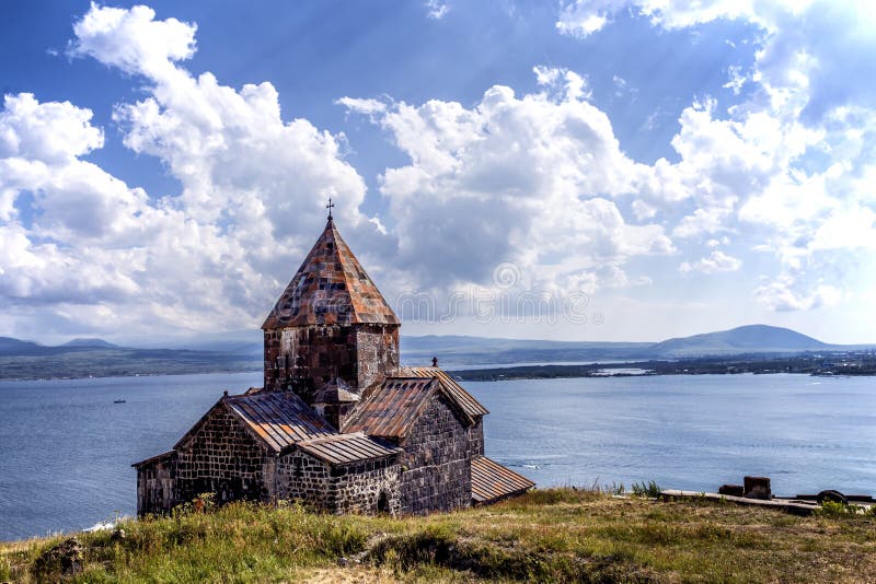 Monastero Di Sevanavank Del Territorio Sul Lago Sevan, Armenia Immagine ...