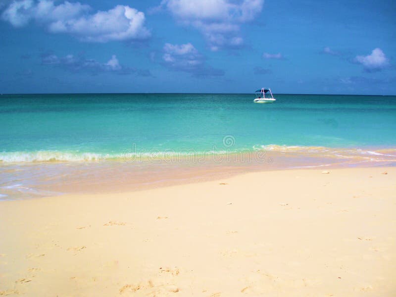 Seven Mile Beach Grand Cayman Stock Image - Image of boat, relaxing ...