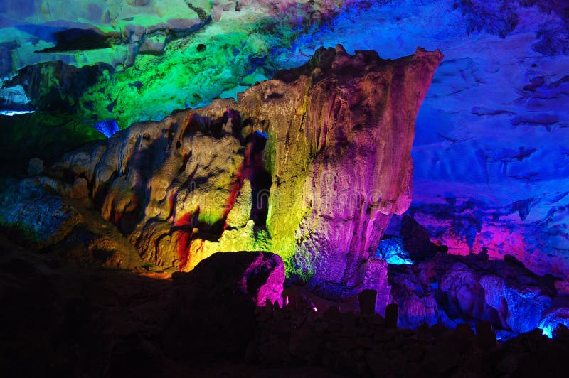 Seven-Star Cave in Guilin,China Editorial Photo - Image of beautiful ...