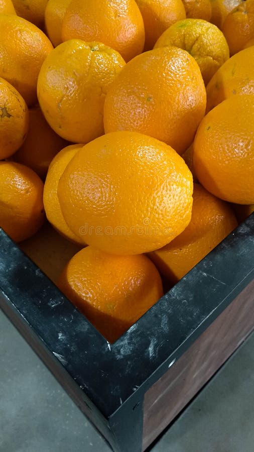 Several Oranges in a Supermarket Box Stock Photo - Image of healthy ...