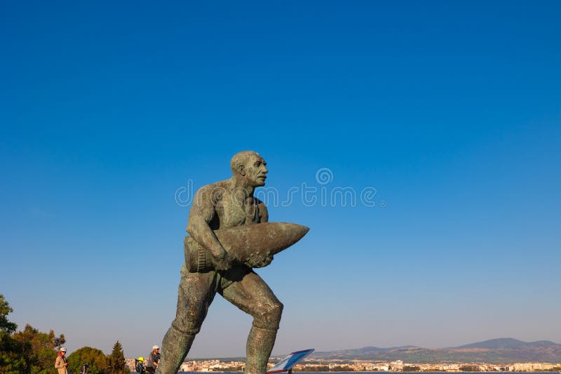 Seyit Onbasi Aniti or Statue of Corporal Seyit. Editorial Image - Image ...