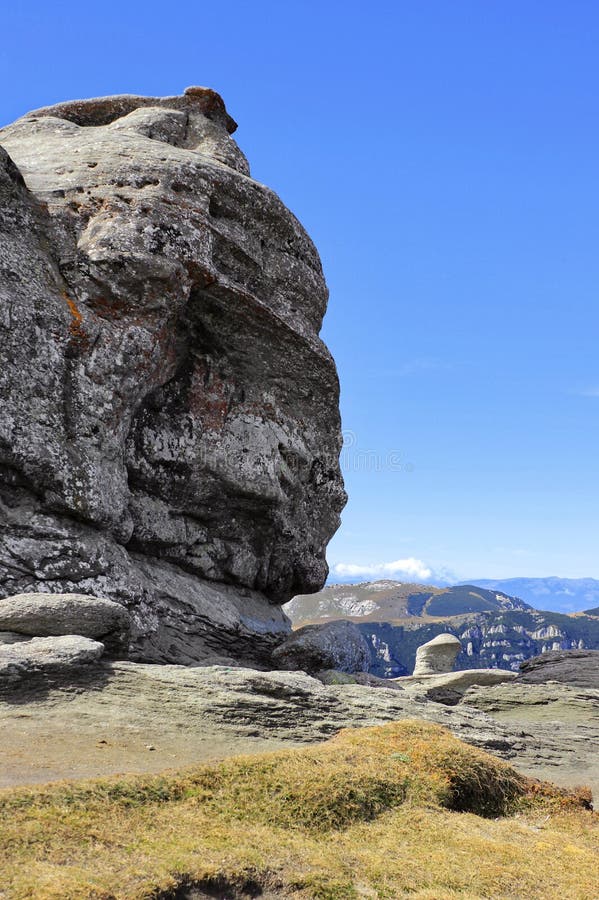 Sfinx van Bucegi stock afbeelding. Image of rots, bewolkt - 24316721