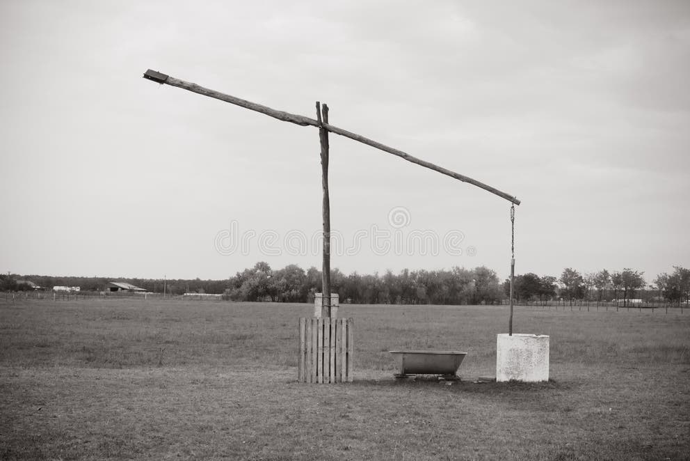 Shadoof stock image. Image of white, drawwell, monument - 28677903
