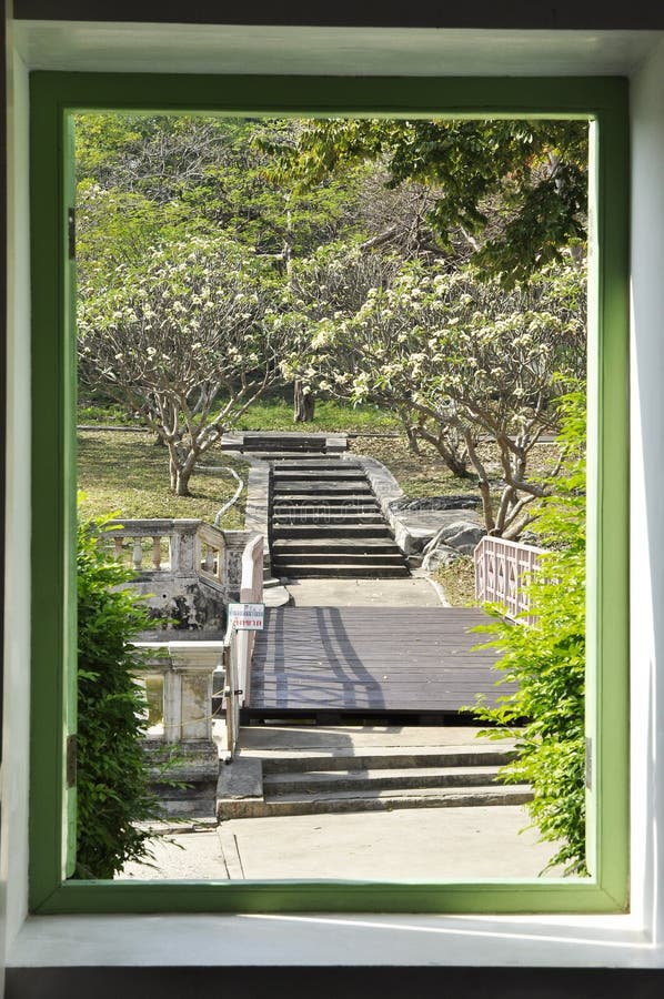 Shadow Garden Style Frame Classic Stock Image - Image of green, vintage ...