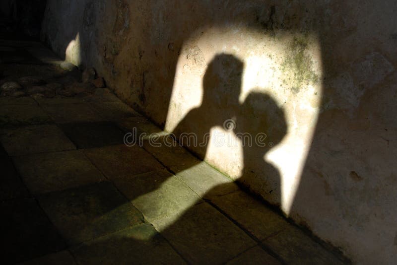 Shadow kiss stock photo. Image of wedding, nuptial, kiss - 4141720