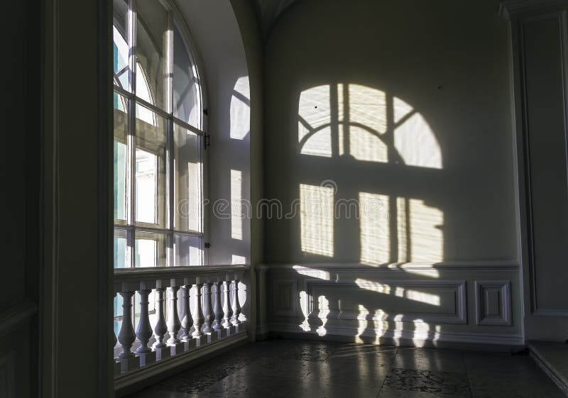Shadow of the Window in Morning Light on White Wall Texture Background ...
