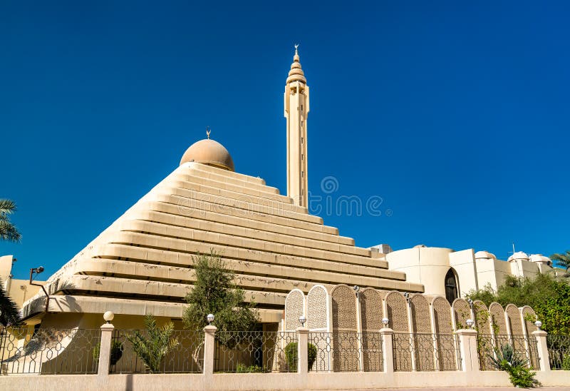 Shaikh Nasser Al-Sabah Mosque Em Kuwait Foto de Stock - Imagem de ...
