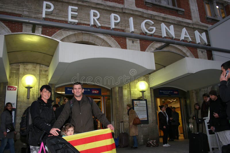 Shane Perry Arrive To Perpignan Editorial Image - Image of league ...