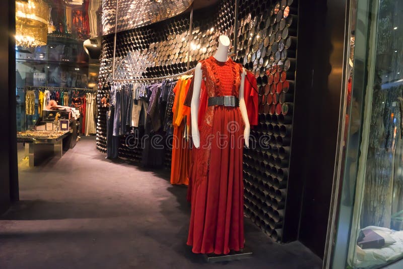 Shanghai street night editorial stock photo. Image of fashion - 82294028