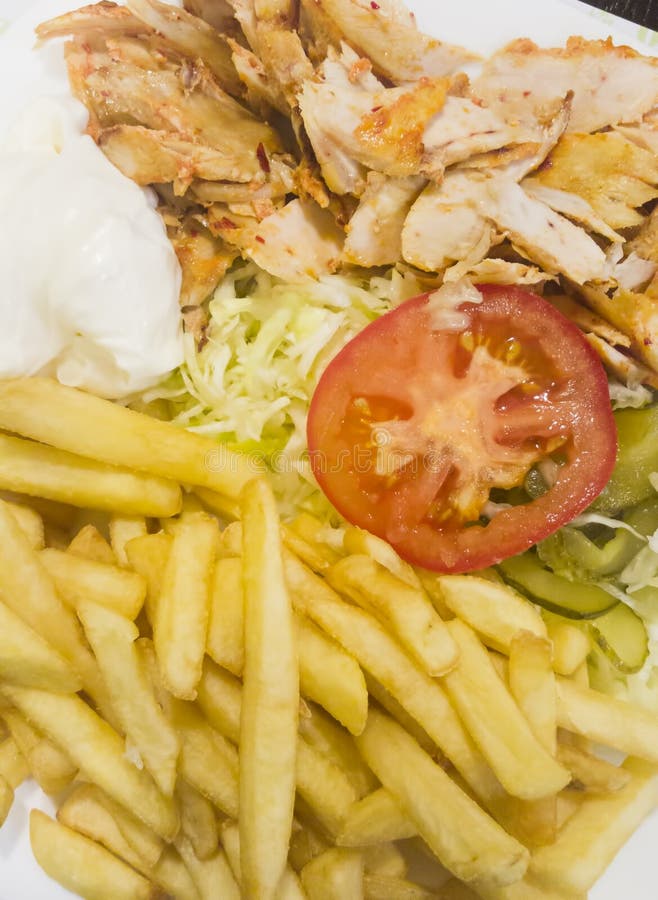 Shaorma Del Pollo, Comida Turca Tradicional Foto de archivo - Imagen de ...