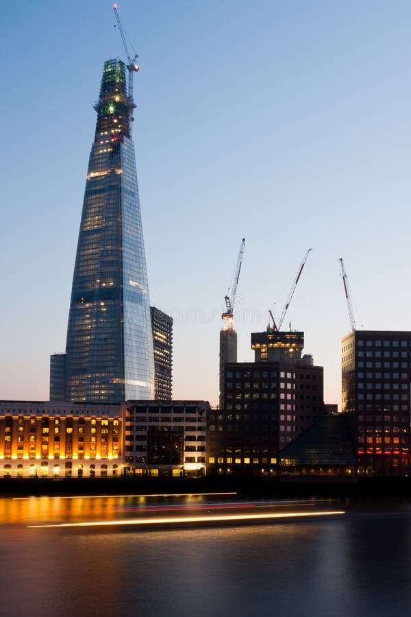 Shard at Night editorial photography. Image of shard - 22625132