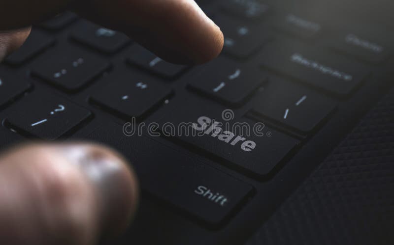 Share Button on Keyboard. Concept on Sharing Content at Internet Stock ...