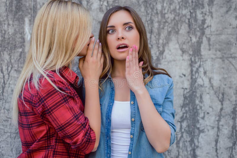Teen Lesbians First Beautiful Erotic And Porn Photos