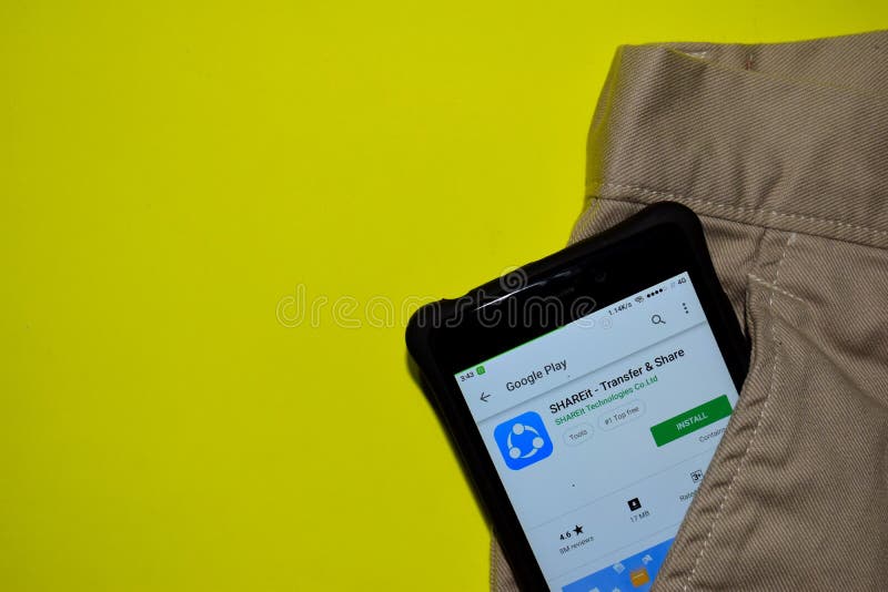 SHAREit - Transfer & Share Dev Application on Smartphone Screen ...