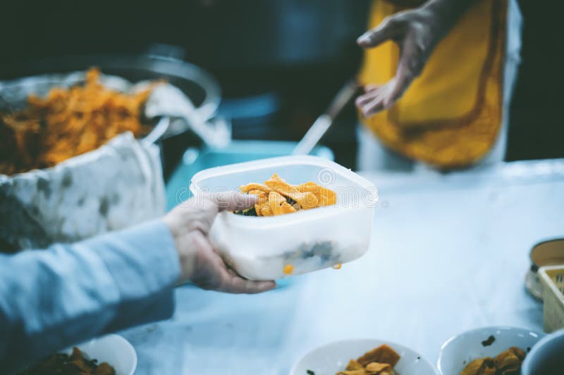 Sharing Food with Homeless : Free Food for the Poor and Food ...