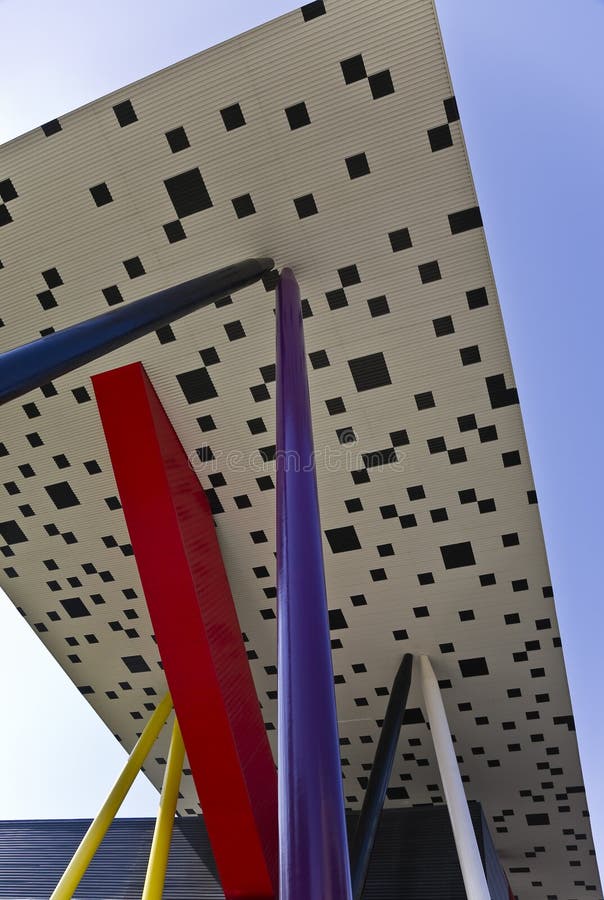 Sharp Centre for Design stock image. Image of structure - 5578727