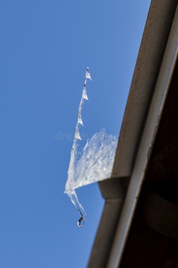 Sharp hanging roof ice stock photo. Image of sharp, hanging - 148908094