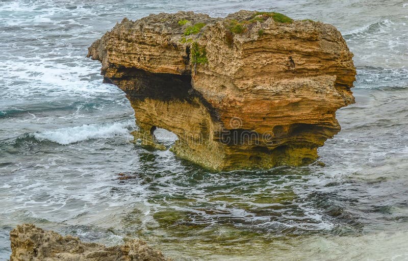 The Sharp Rocks.the Great Pacific Ocean. Stock Photo - Image of horizon ...