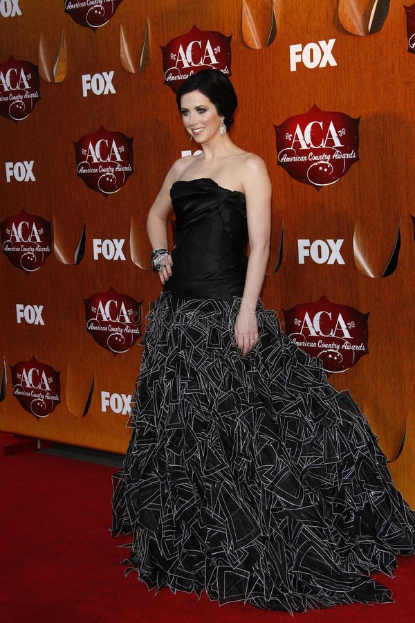 Shawna Thompson, editorial stock image. Image of thompson - 22515749