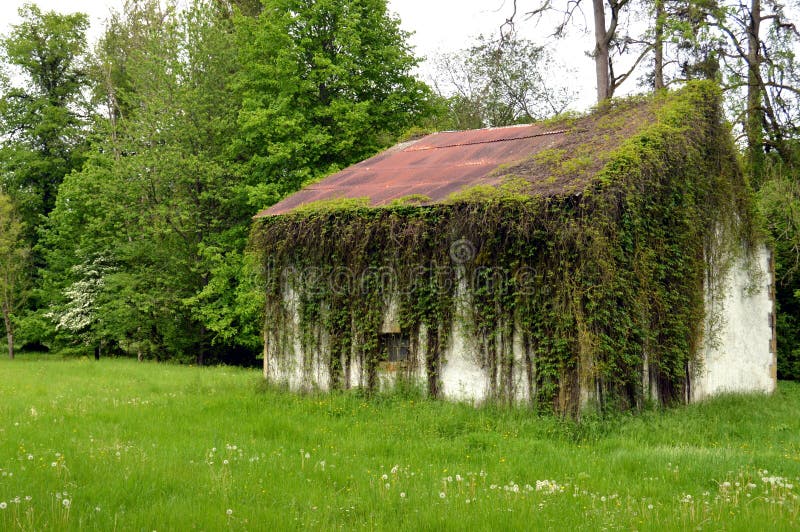 Shed with a Roof in Sheet Steels To Make Rusty. Stock Image - Image of ...