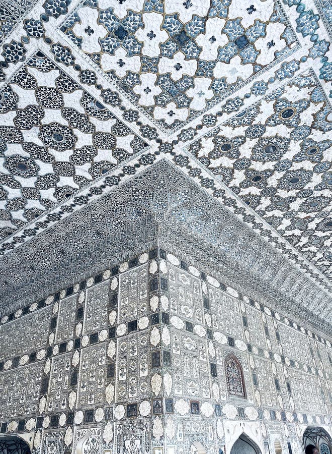 Sheesh Mahal Walls with Patterns in Amer Fort Jaipur Rajasthan Stock ...